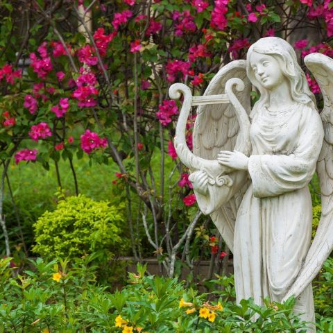5 Adorable Garden Angels To Bring Peace And Harmony To Your Garden