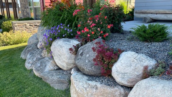 Low Maintenance Ideas For Landscaping With River Rock