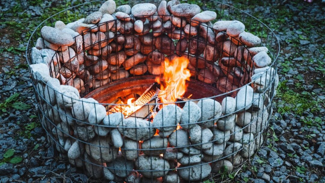 12 Fun Ideas For Landscaping With Large Rocks And Boulders