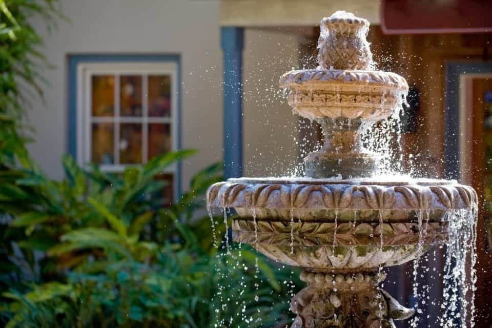 6 Fun Ideas For Landscaping Around Water Fountains