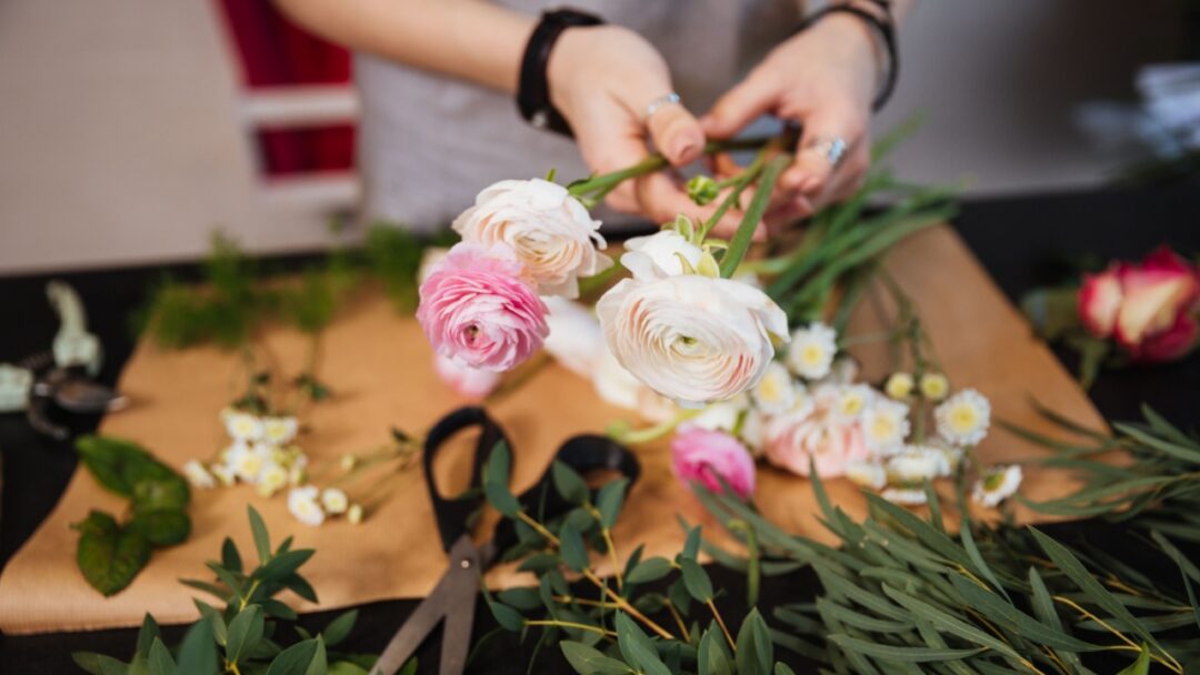 6 Methods To Dry Flowers Like A Pro