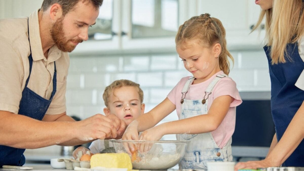 11 Telltale Signs Of Being The Oldest Sibling