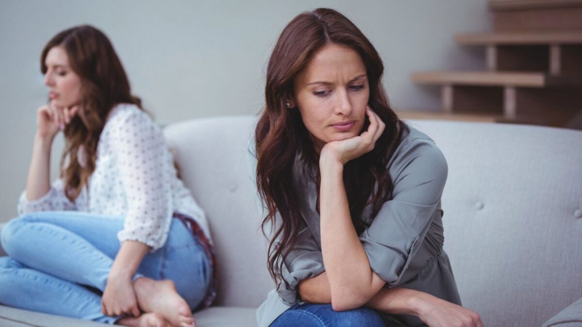 15 Subtle Tactics To Get House Guests Who Wore Out Their Welcome To Leave
