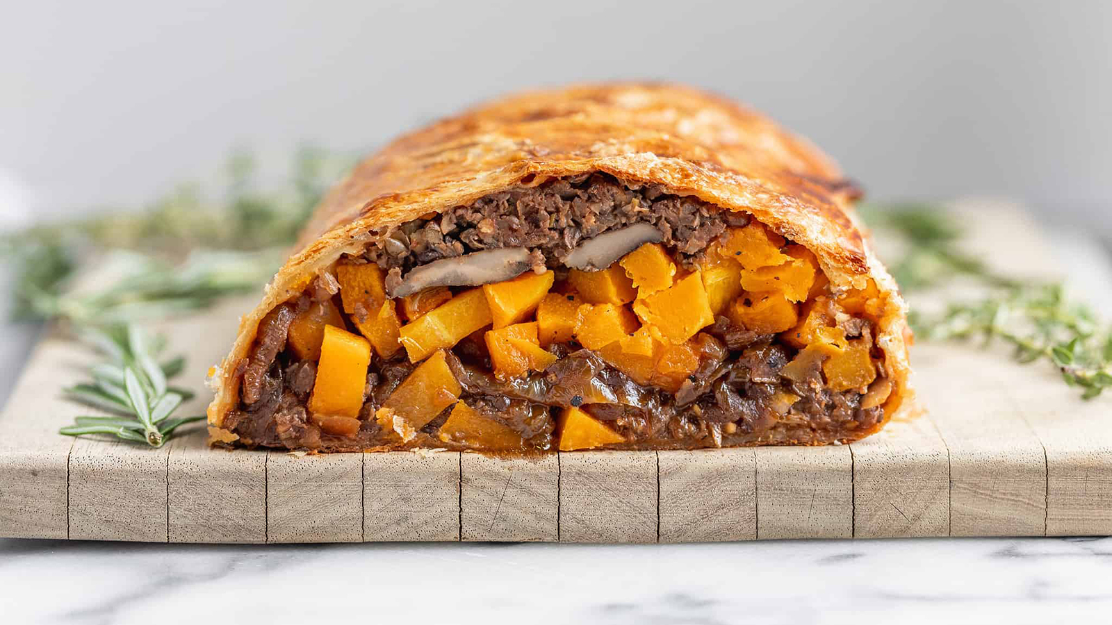 This Dietitian's Holiday Menu Proves Healthy Can Be Delicious